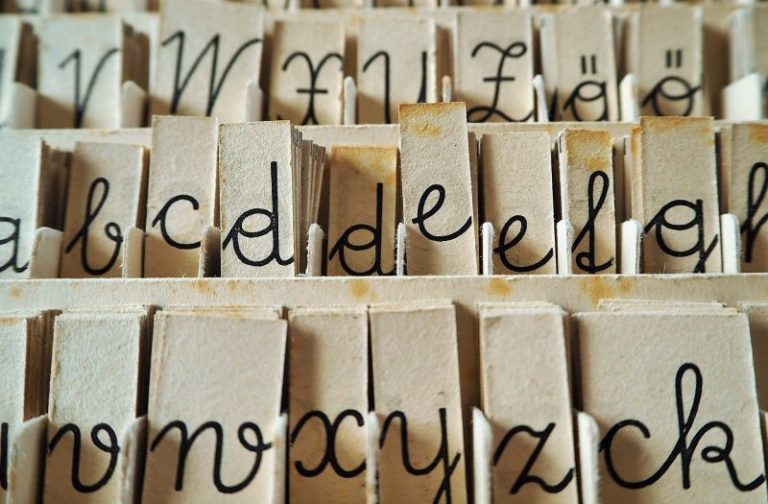 Sinalefa | Qué es, definición, reglas, características, tipos, ejemplos