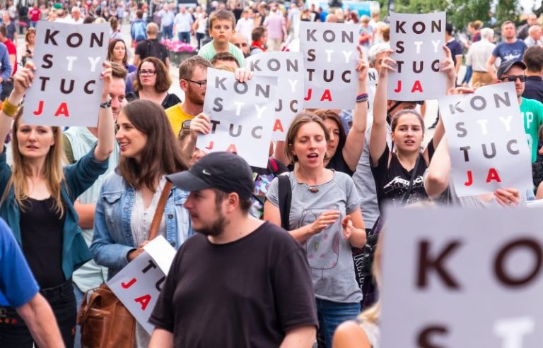 Socialismo | Qué es, en qué consiste, historia, características, principios