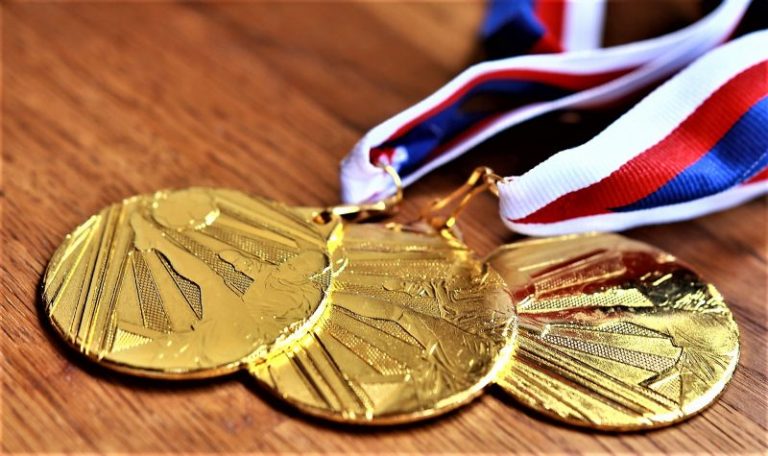 Meritocracia | Qué es, definición, características, historia, ventajas ...