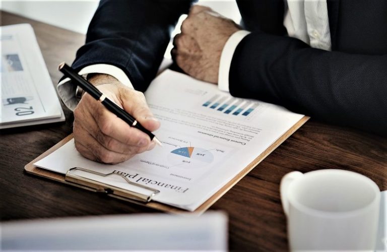 Tecnocracia | Qué es, definición, características, historia, ventajas ...