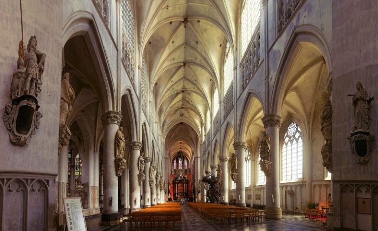 Gothic art | What is, characteristics, origin, importance, sculpture ...