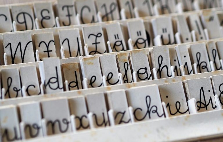 Diphthong | What is it, definition, characteristics, types, examples