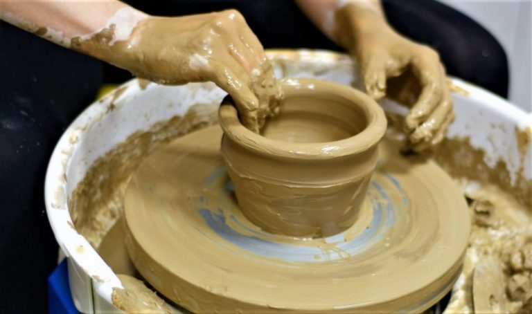 Pottery | What is it, characteristics, history, types, techniques ...