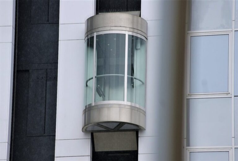 Ascensor | Qué es, para qué sirve, características, tipos, partes, cómo ...