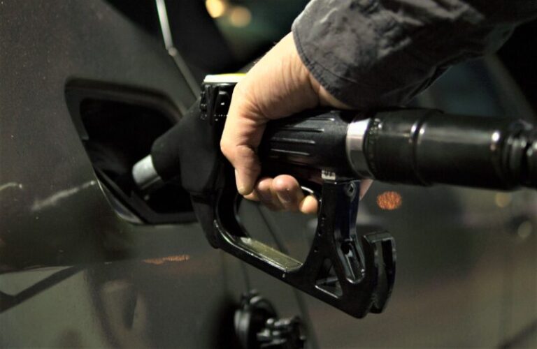 Combustible | Qué es, para qué sirve, tipos, características, ventajas ...