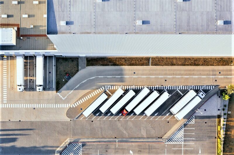 Logística | Qué es, características, tipos, elementos, funciones, origen